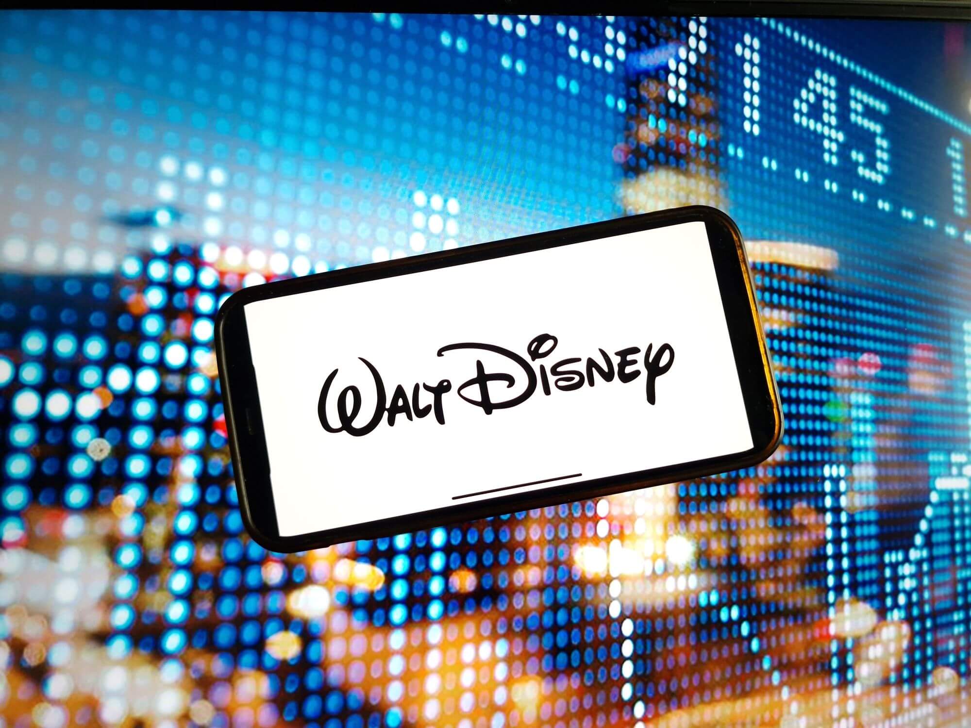 Disney (DIS) Stock: Parks Business and Streaming Profits Drive Q3 ...