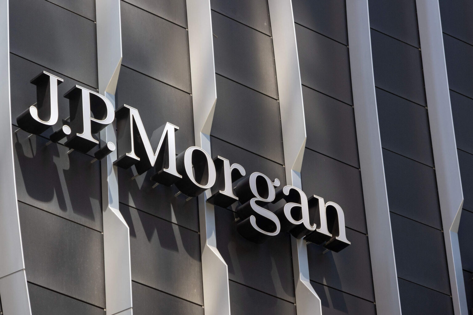 JPMorgan unveils new $100M Ethereum-based tokenized fund for investors