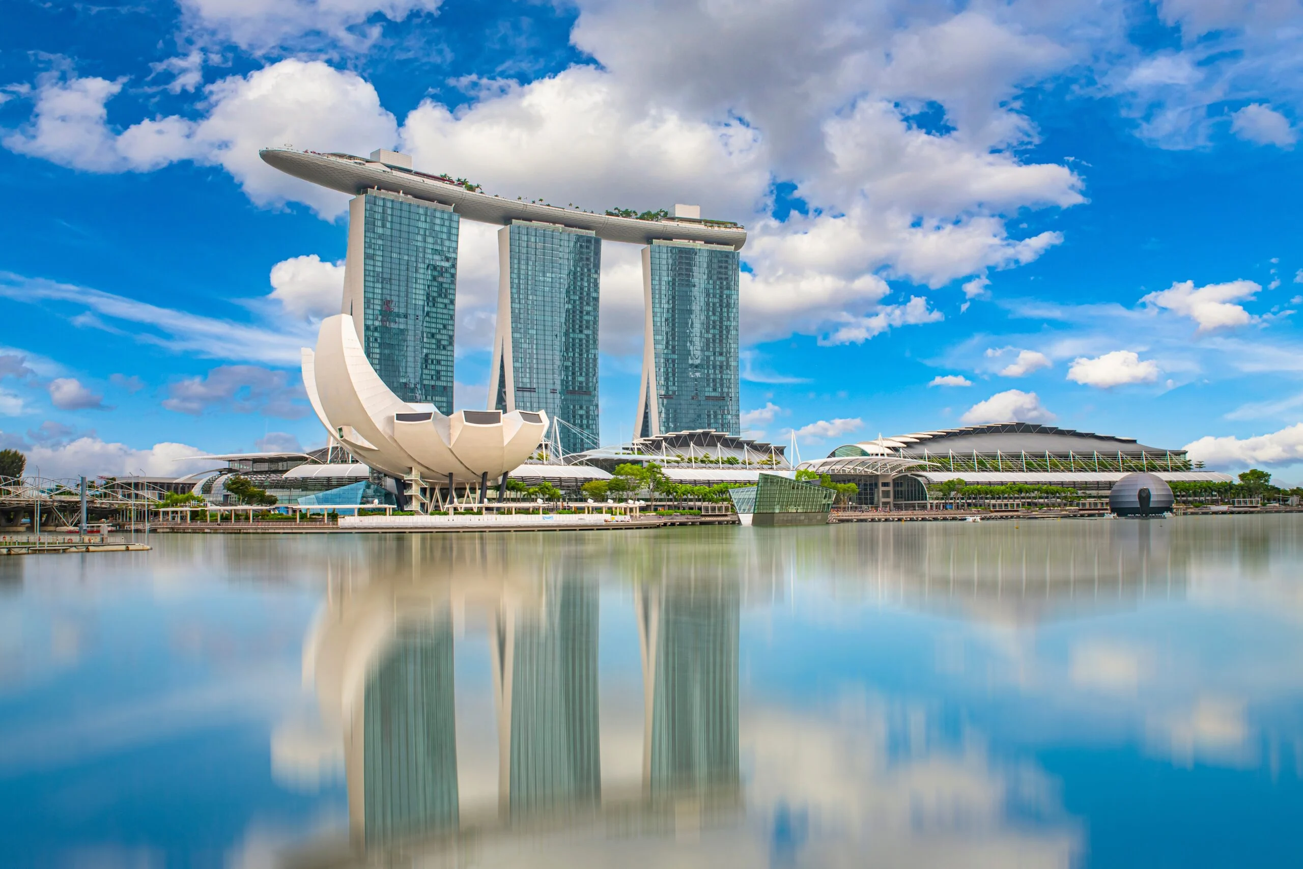OCBC Unveils GOLDX: Physical Gold-Backed Tokens on Ethereum and Solana ...